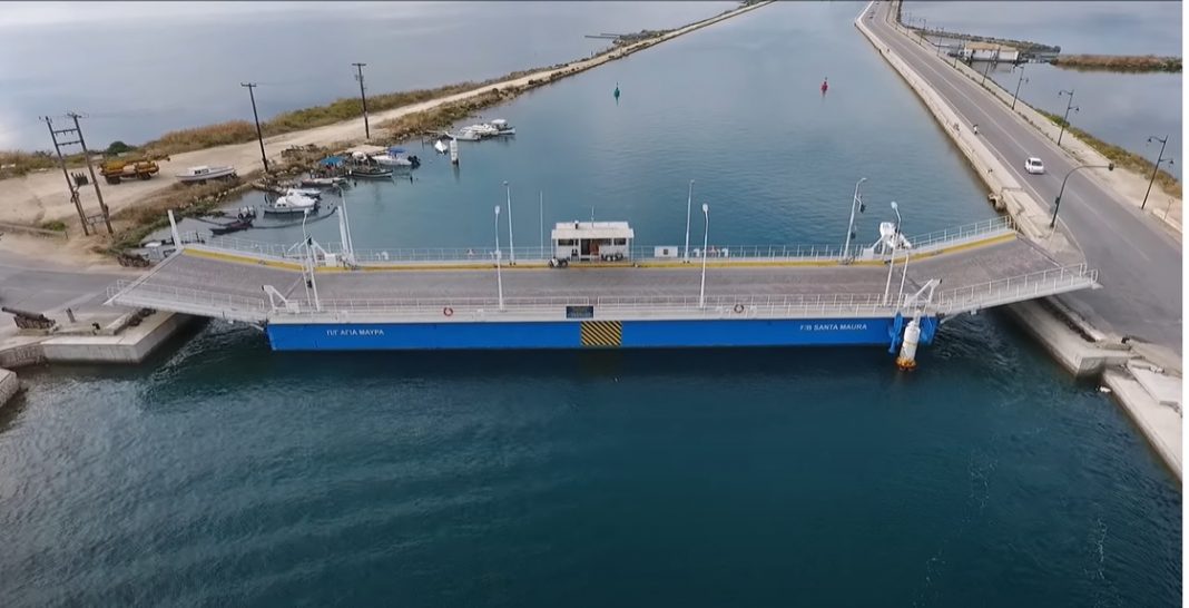 Η πλωτή γέφυρα της Λευκάδας (DRONE VIDEO) - Ελληνική Ακτοπλοϊα