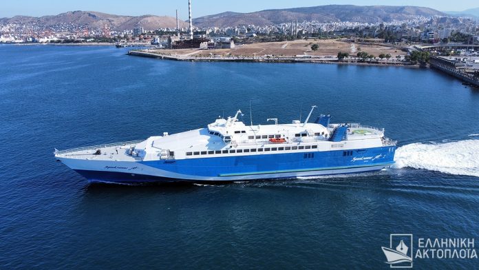 Ξεκίνησε τα δρομολόγια του το SPEEDRUNNER JET 2 (ex.SANTA IRINI ...